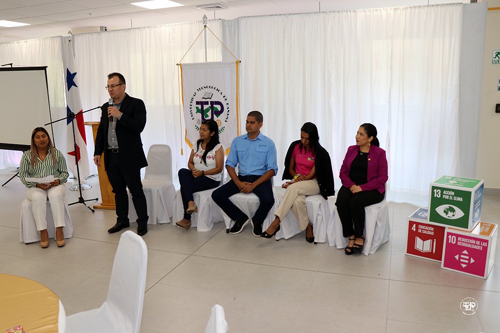 UTP destaca labor de colaboradores de las iniciativas ganadoras del ...